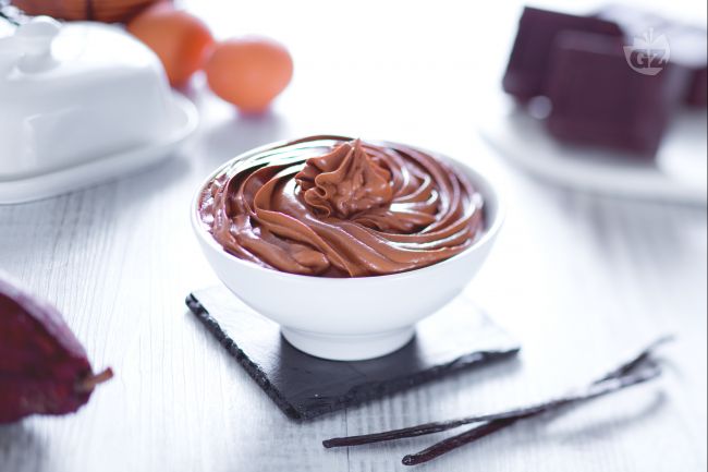 Creme de manteiga de chocolate - Receitas italianas do GialloZafferano