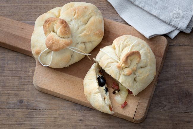 Cartocci de pizza - Receitas italianas do GialloZafferano